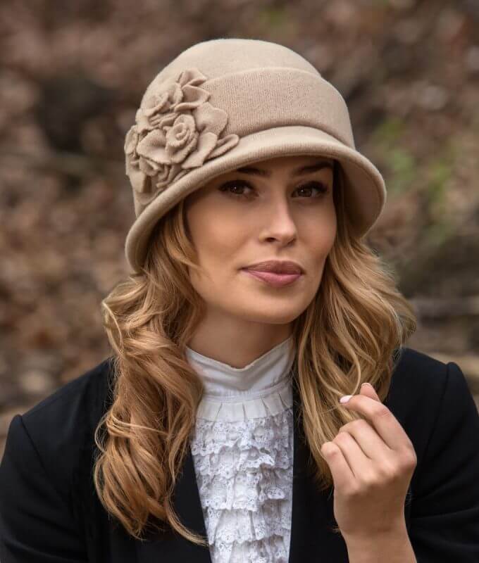 Caciula de dama stil palarie Anatea – 100% Lana – WILLI.ro